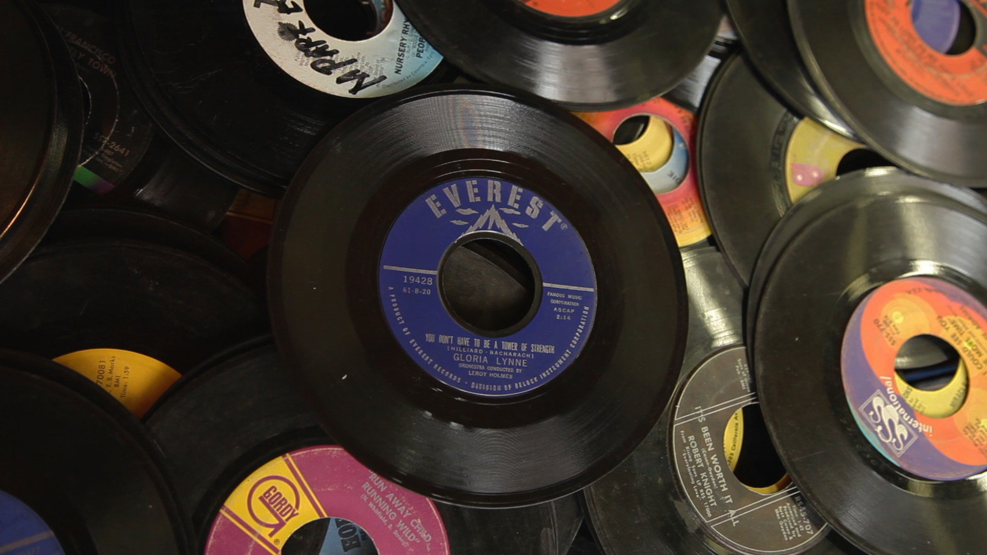 Kontakt – 45 Revolutions Per Minute